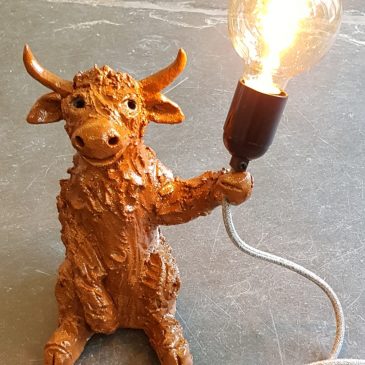 HIGHLAND COW LAMPBASE WITH VINTAGE FITTING AND BULB - JANE ADAMS CERAMICS